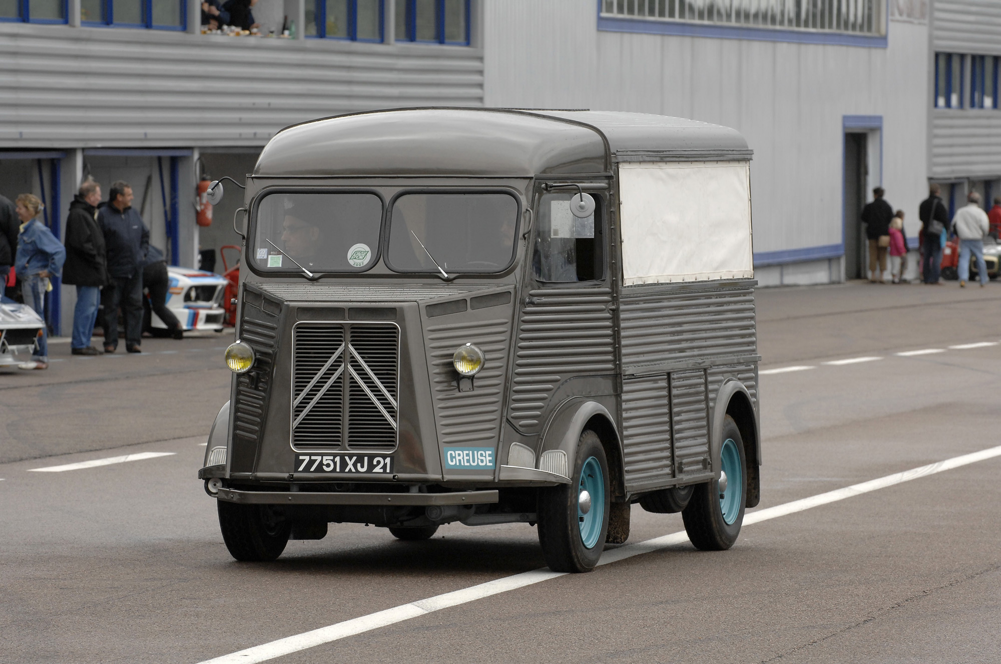DNA marki według „Historii …”, #7 – Citroen – Historia z kołem w tle