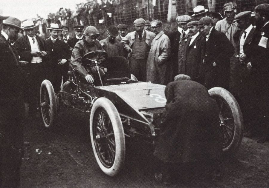 Winton – najszybszy w swoim czasie – Historia z kołem w tle